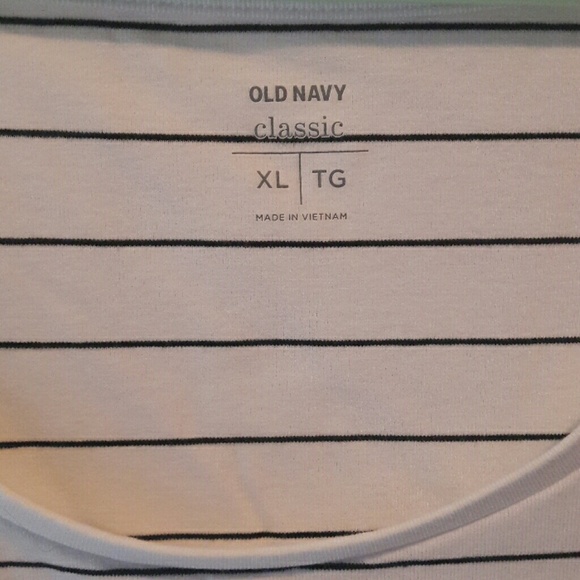 Old Navy | Tops | Old Navy Classic Tee | Poshmark